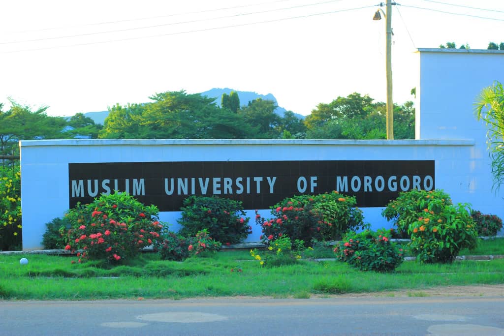 MUM Community Fund | Support Education & Scholarships at Muslim ...
